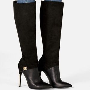 Sheron's Closet (@shoequeensheron) | Poshmark